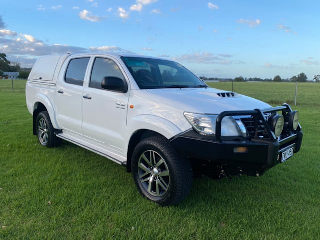 2012 TOYOTA HILUX SR (4x4) | Cars, Vans & Utes | Gumtree Australia ...