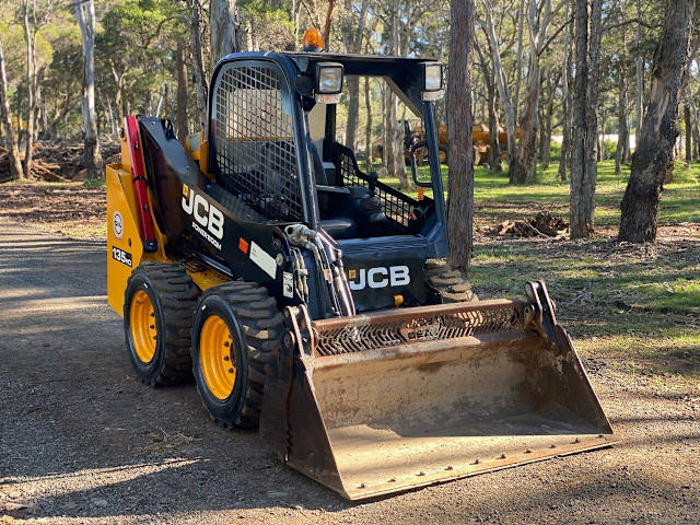 2018 JCB SSL-135HD SKID STEER LOADER BOBCAT CATERPILLAR CASE TEREX ASV ...
