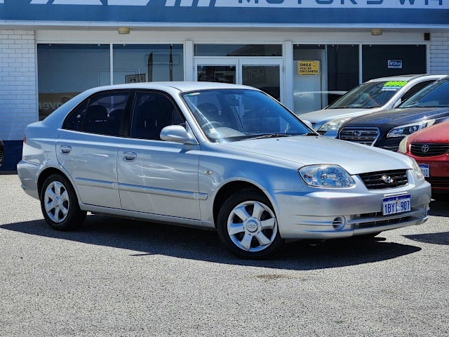 2005 Hyundai Accent LC MY04 GL Silver 4 Speed Automatic Hatchback ...