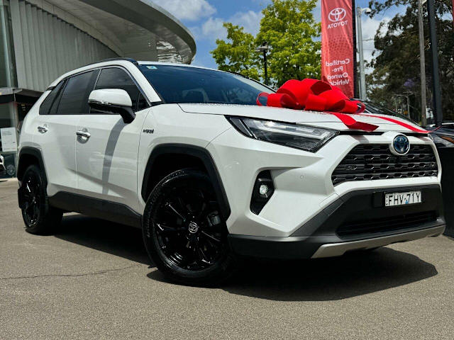 2024 Toyota RAV4 Axah54R Cruiser eFour White 6 Speed Constant Variable ...