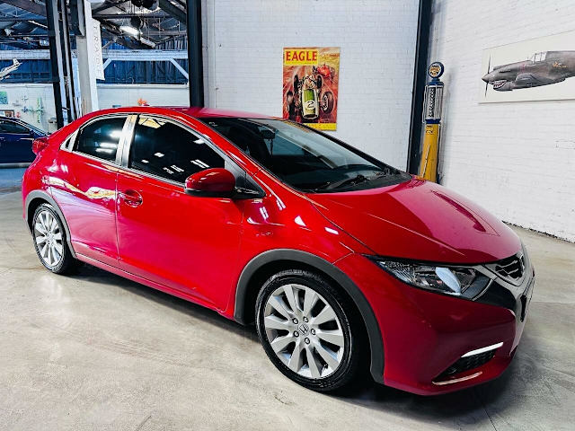 2013 Honda Civic 9th Gen MY14 VTi-L Red 5 Speed Sports Automatic ...