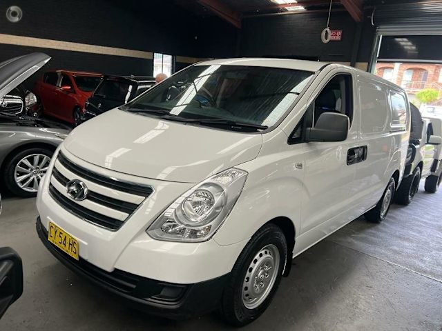 2015 Hyundai iLOAD TQ2-V MY15 White 6 Speed Manual Van | Cars, Vans ...