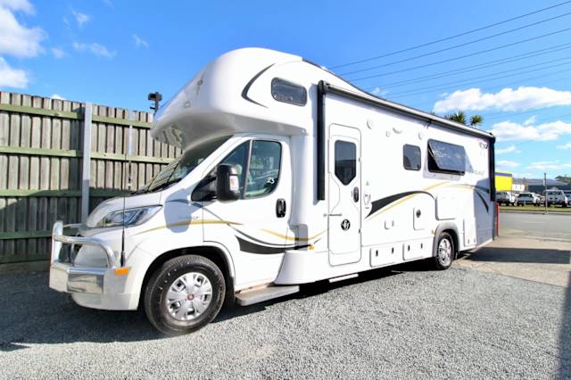 2019 JAYCO Conquest DX 25-1 Fiat Slide Out Island Bed Motorho ...
