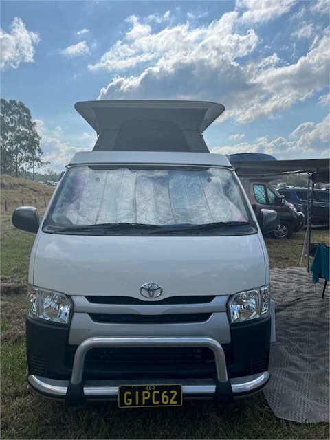 2016 RPRR Rialta Hiace Sunliner Rialta Pop-Top Roof Campervan White ...