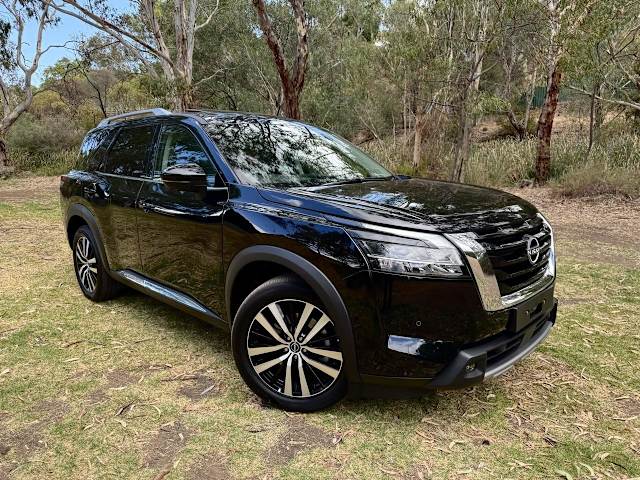 2023 Nissan Pathfinder R53 MY23 Ti-L 4WD Super Black 9 Speed Sports ...