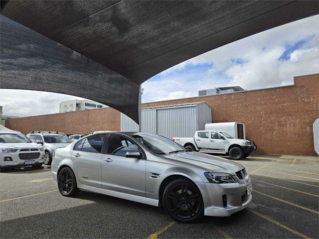 2006 Holden Commodore VE SS Silver, Chrome 6 Speed Manual Sedan | Cars ...