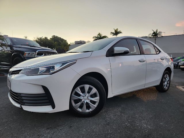 2018 Toyota Corolla ZRE172R Ascent S-CVT White 7 Speed Constant ...