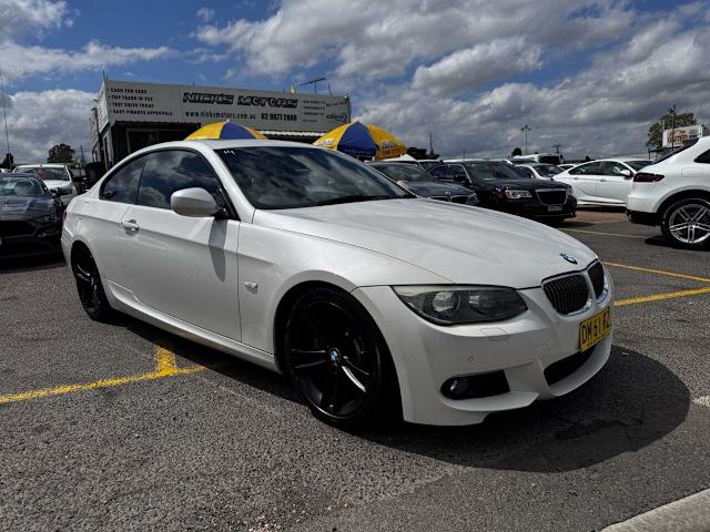 2011 BMW 3 Series E92 MY11 330d Steptronic White 6 Speed Sports ...