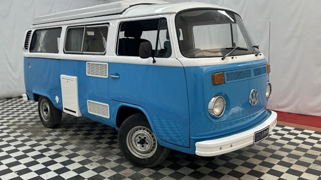 1975 Volkswagen Kombi Camper IN AUCTION AT LLOYDS Blue and White Manual ...