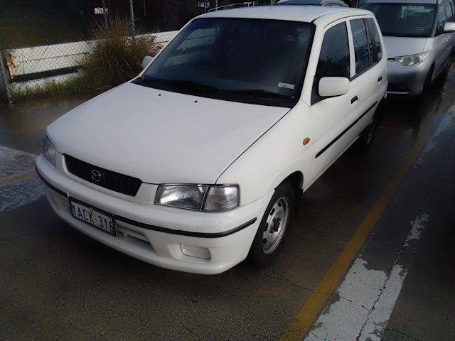 1998 Mazda 121 DW1031 Metro White 3 Speed Automatic Hatchback | Cars ...