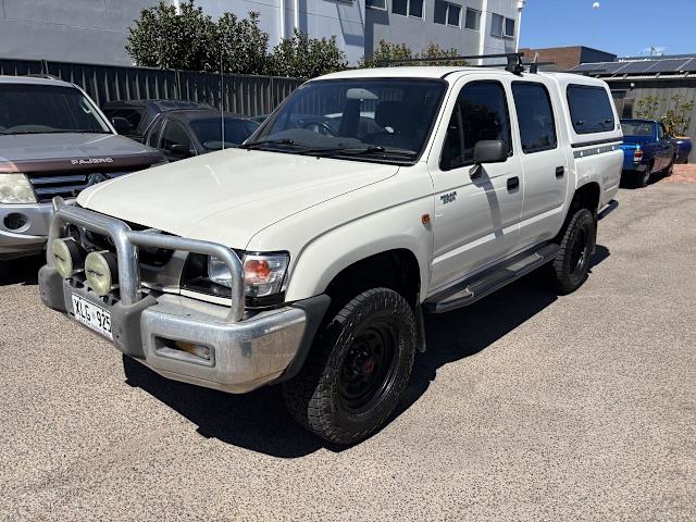 2002 Toyota Hilux RZN169R (4x4) White 5 Speed Manual 4x4 Dual Cab Pick ...