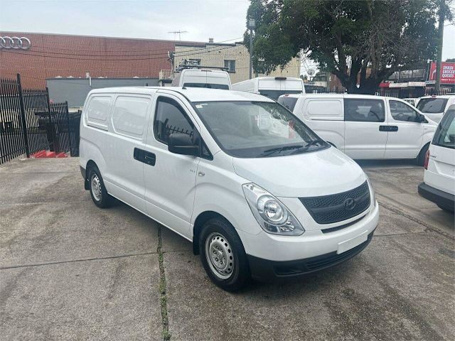 2015 Hyundai iLOAD TQ-V MY15 White 5 Speed Manual Van | Cars, Vans ...