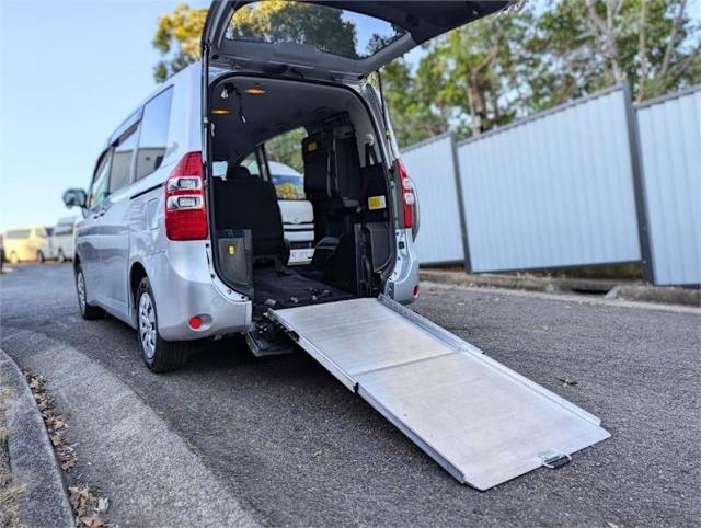 2012 Toyota Noah ZRR70 PETROL WELCAB WHEELCHAIR RAMP, DISABILITY ...