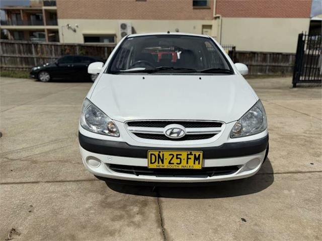 2005 Hyundai Getz TB Upgrade 1.4 White 4 Speed Automatic Hatchback ...