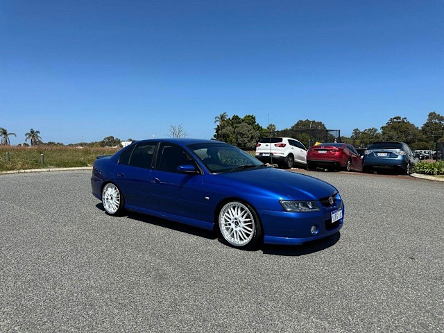 2006 Holden Commodore VZ 05 Upgrade SV6 Blue 6 Speed Manual Sedan ...