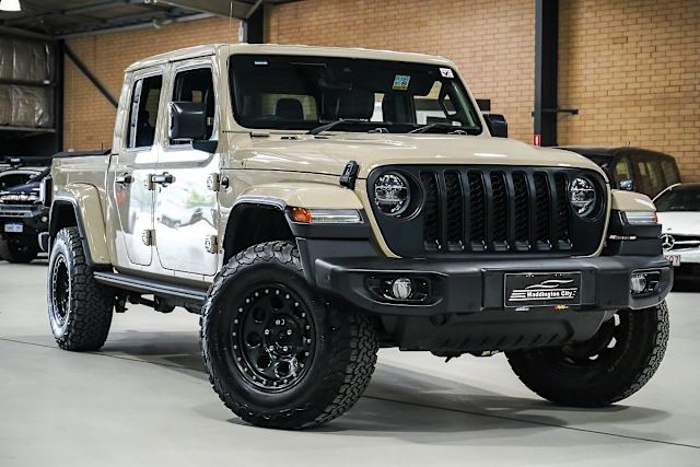 2020 Jeep Gladiator JT MY21 Overland Pick-up Beige 8 Speed Automatic ...