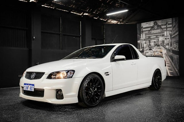 2012 Holden Ute VE II MY12.5 SV6 Z Series White 6 Speed Manual Utility ...