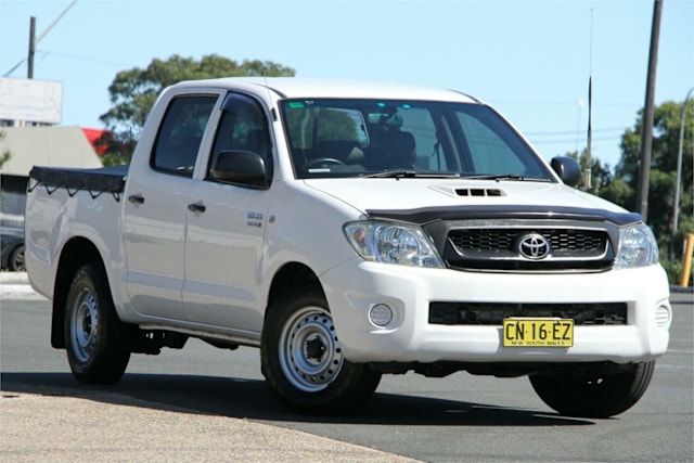 2011 Toyota Hilux KUN16R MY10 SR 4x2 White 5 Speed Manual Utility ...
