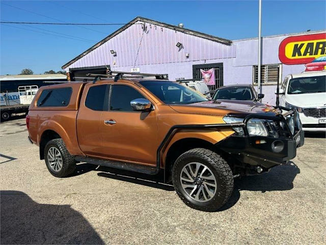2015 Nissan Navara NP300 D23 ST-X (4x4) Orange 6 Speed Manual King Cab ...