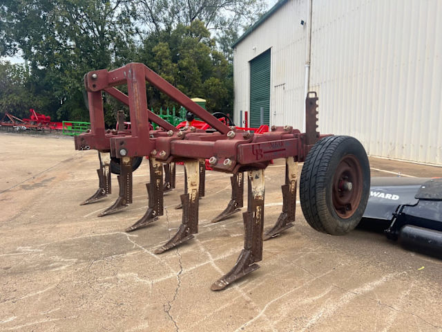Uni-Bar 9 tyne Ripper | Farming Equipment | Gumtree Australia Toowoomba ...