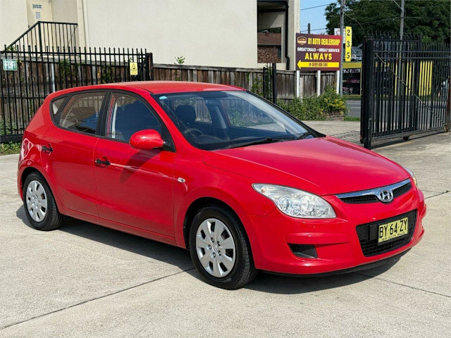 2008 Hyundai i30 FD SX Red 5 Speed Manual Hatchback | Cars, Vans & Utes ...