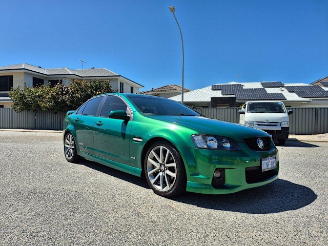 2011 Holden Commodore VE II SS V Green 6 Speed Manual Sedan | Cars ...