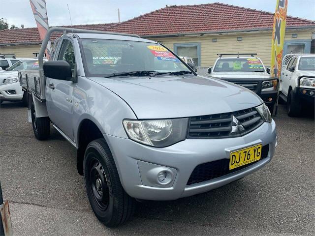 2014 Mitsubishi Triton MN MY15 GL Silver 5 Speed Manual Cab Chassis ...