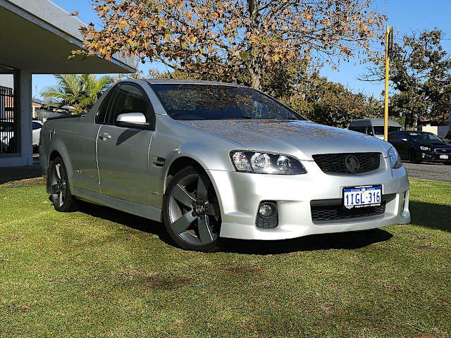 2011 Holden Ute VE II SV6 Thunder Silver 6 Speed Sports Automatic ...