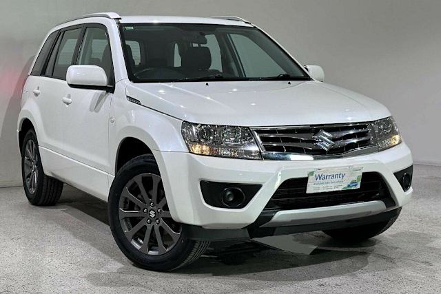 2017 Suzuki Grand Vitara JB Navigator 2WD White 4 Speed Automatic Wagon ...