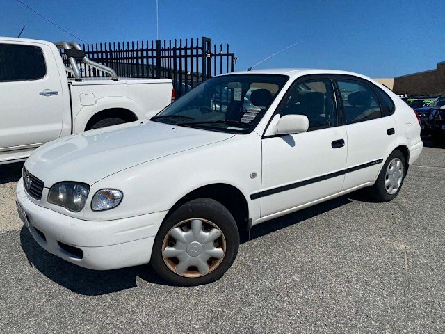 2001 Toyota Corolla AE112R Ascent Seca White 5 Speed Manual Liftback ...
