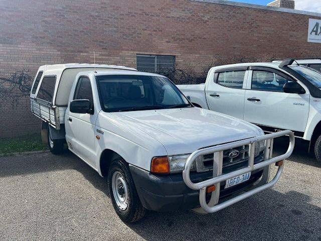 2002 Ford Courier PE GL White 5 Speed Manual Cab Chassis | Cars, Vans ...