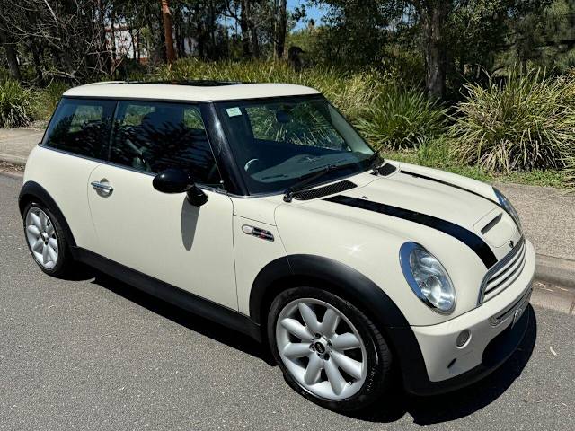 2004 Mini Cooper R53 Upgrade S Cream 6 Speed Manual Hatchback | Cars ...