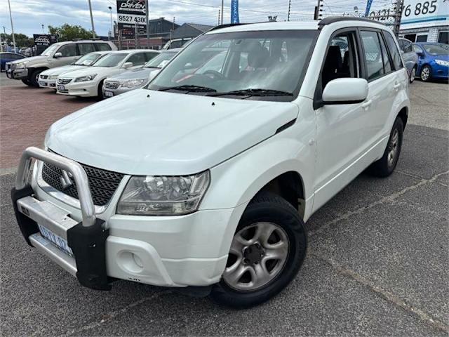 2012 Suzuki Grand Vitara JB MY08 Upgrade Urban (4x4) White 4 Speed ...