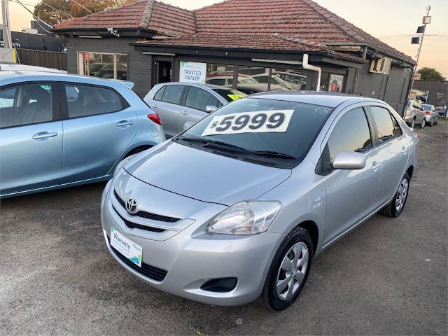 2007 Toyota Yaris NCP93R YRS Silver 5 Speed Manual Sedan | Cars, Vans ...