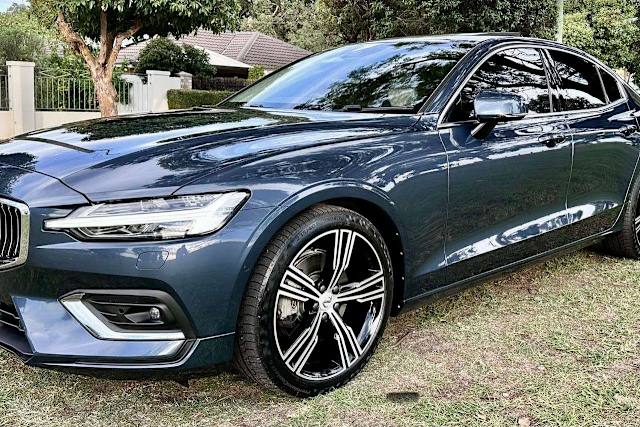 2019 Volvo S60 Z Series MY20 T5 Geartronic AWD Inscription Blue 8 Speed Sports Automatic Sedan ...