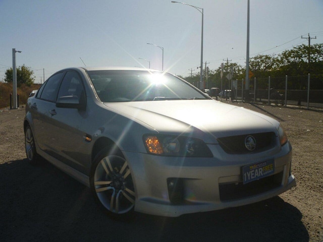 2006 Holden Commodore VE SV6 Silver 5 Speed Automatic Sedan | Cars ...