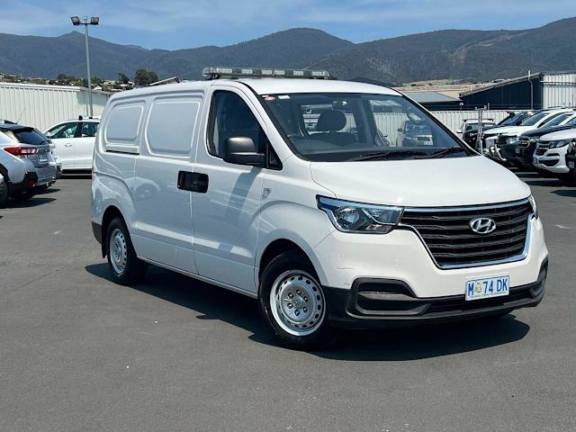 2018 Hyundai iLOAD TQ4 MY19 White 5 Speed Automatic Van | Cars, Vans ...