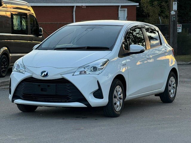 2019 Toyota Vitz Hybrid F 5St AUTO H1.5i White Automatic Hatchback ...