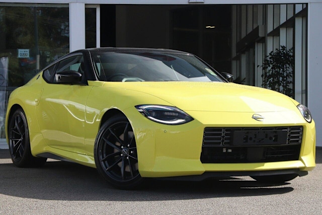 2024 Nissan Z Z34 MY24 Ikazuchi Yellow with Super Black Roof 9 Speed ...