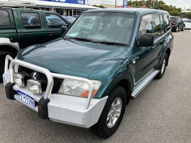 2006 Mitsubishi Pajero NP MY06 GLX LWB (4x4) Green 5 Speed Auto Sports ...