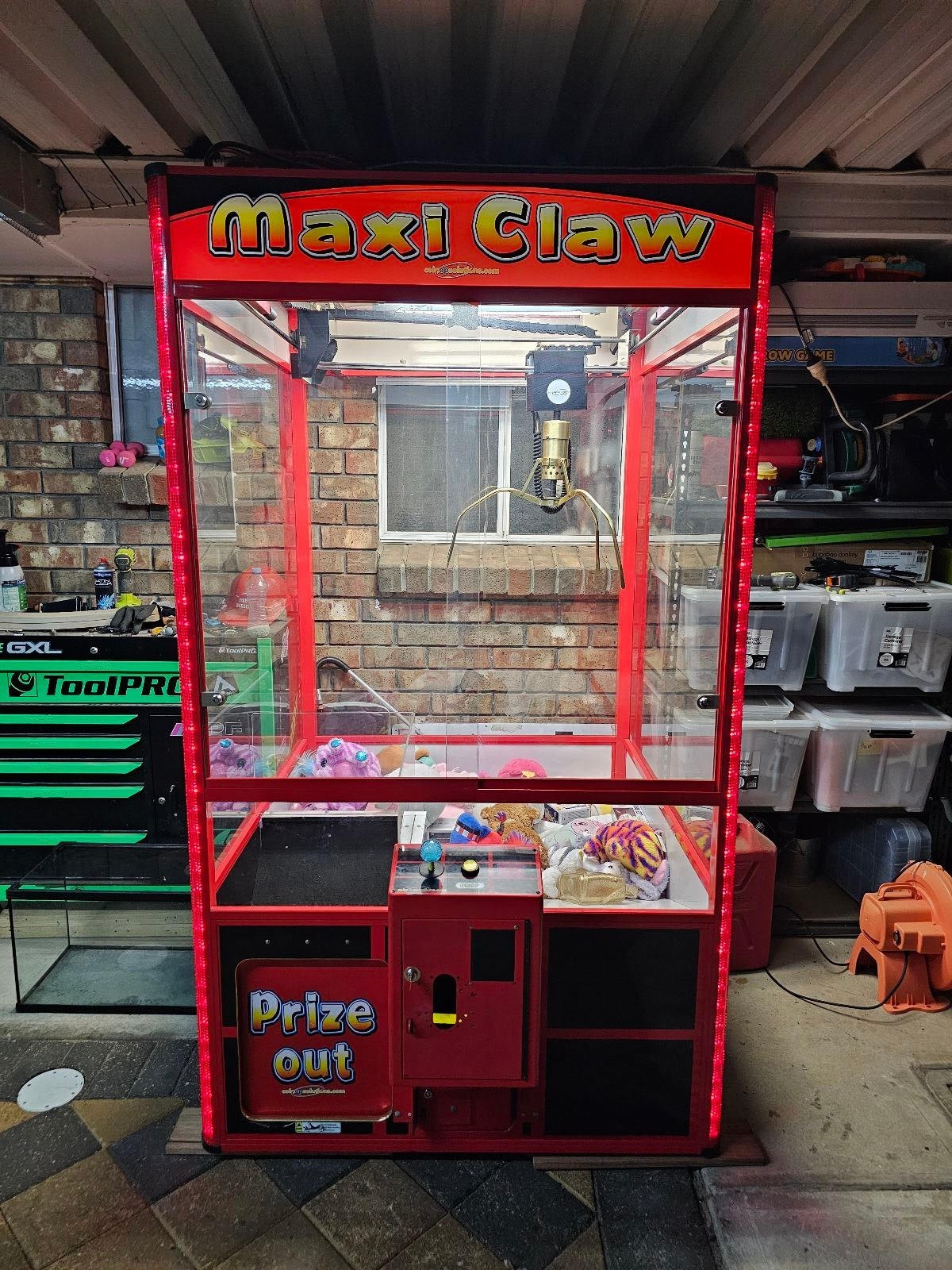 Maxi-Claw Arcade Claw Machine Skill Tester - Other Video Games ...