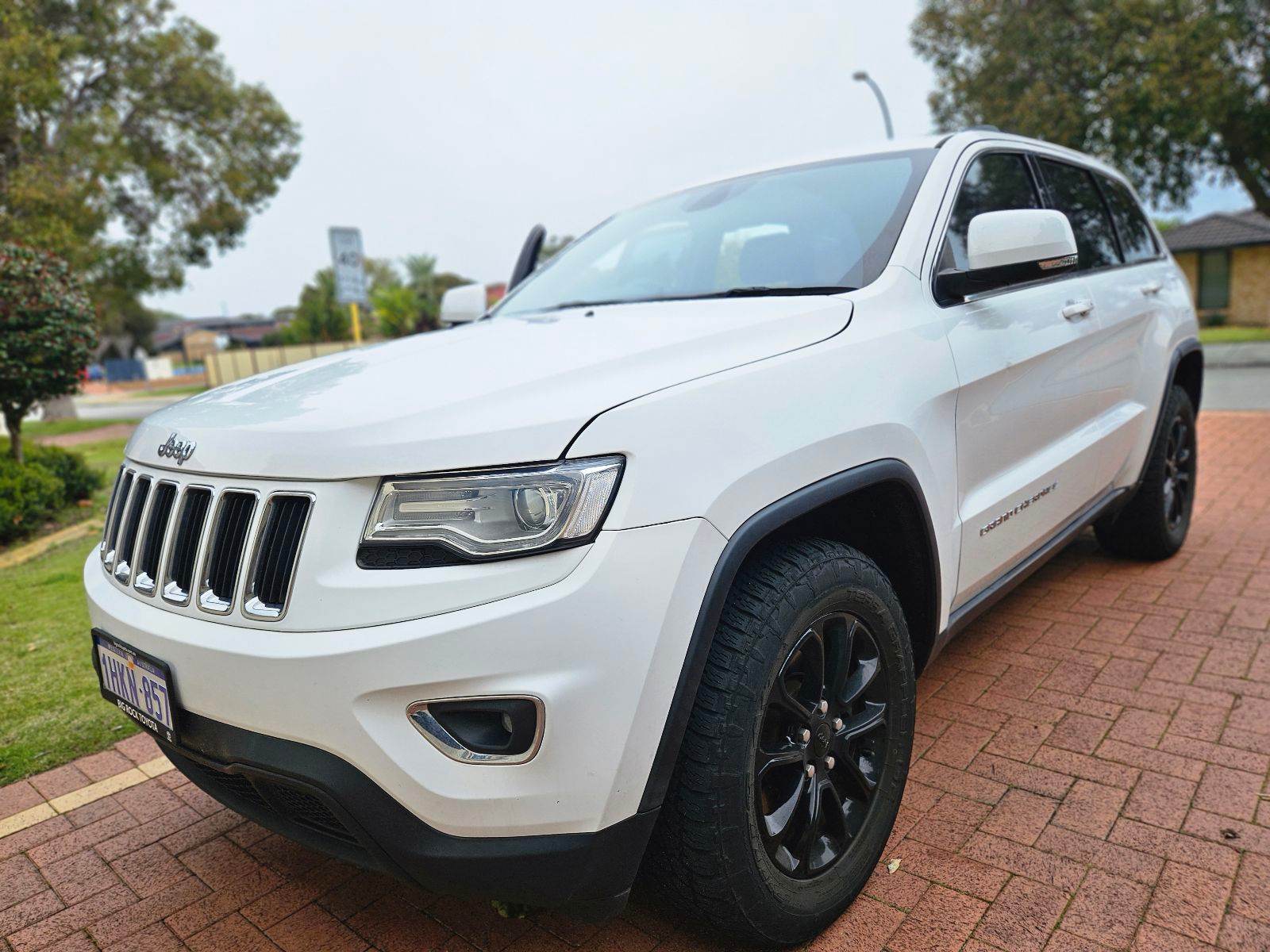 2015 JEEP GRAND CHEROKEE LAREDO (4x4) 8 SP AUTOMATIC 4D WAGON | Cars ...
