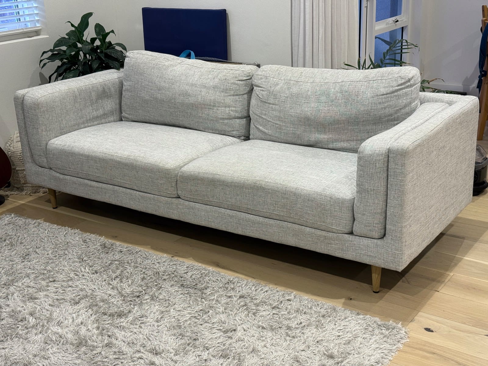 Lounge Lovers Lisa 3-seater sofa - Sofas in Bondi Beach NSW | Gumtree ...