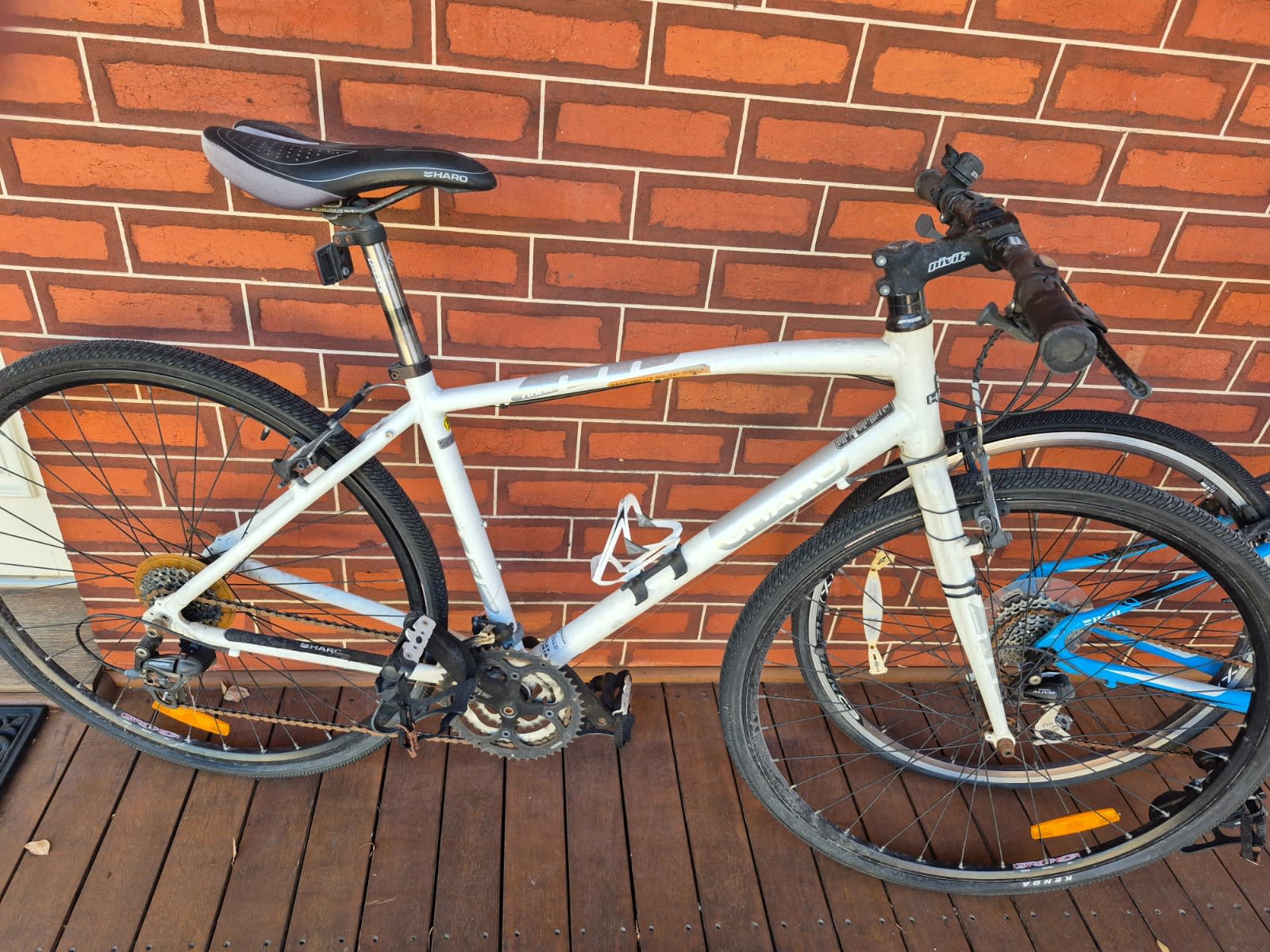 HARO 700c Mountain bike MEDIUM - Men's Bicycles in Mount Hawthorn WA | Gumtree Australia