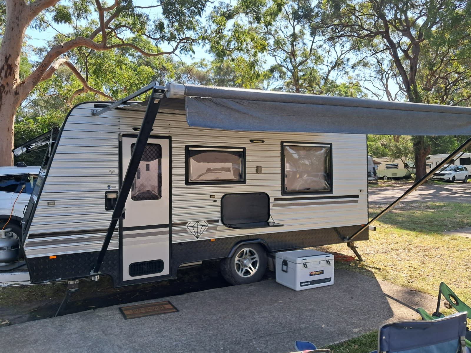 2015 Diamond Little Gem Caravan - Queen Bed with 2 x Bunks | Caravans ...