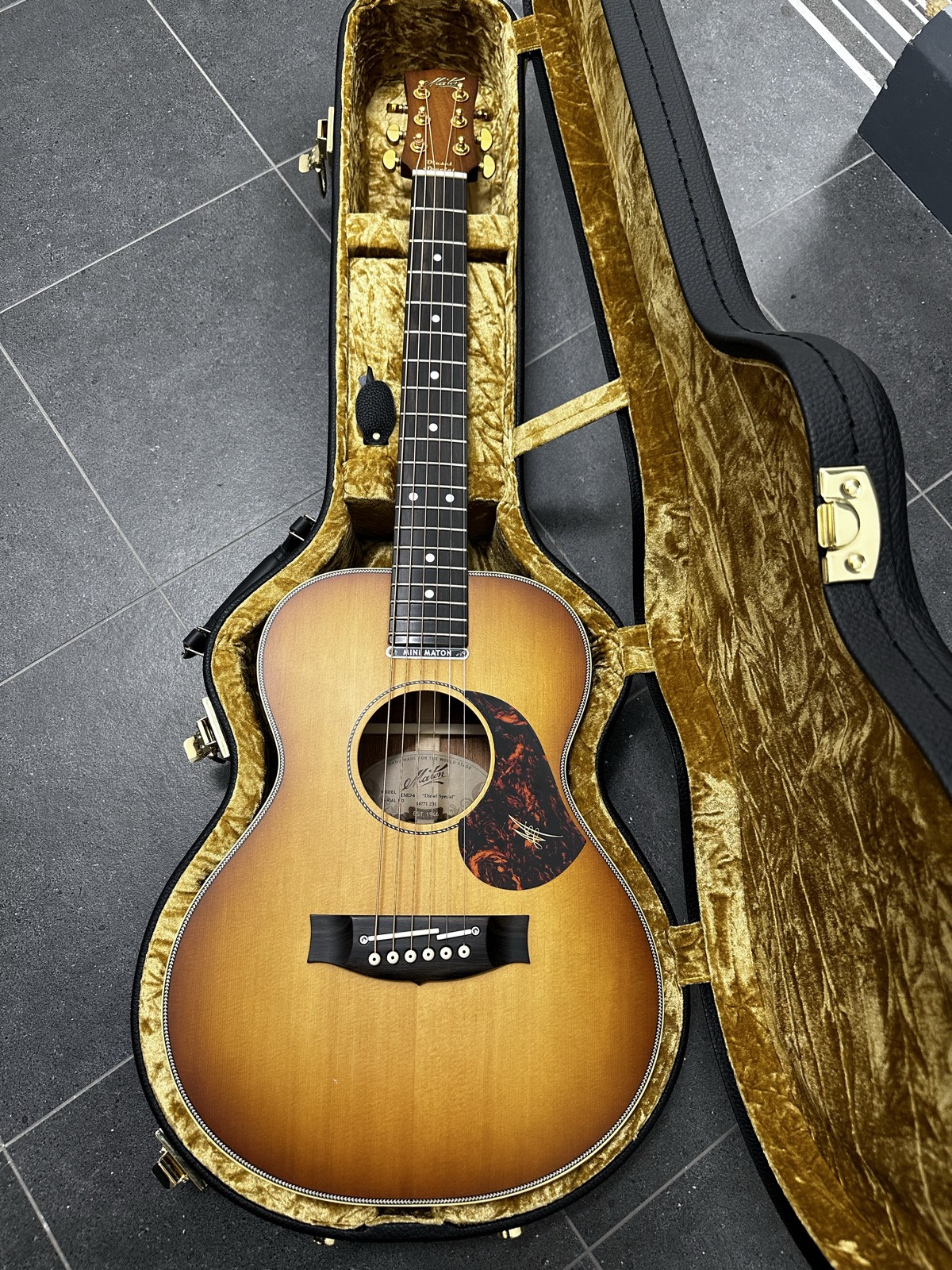 Maton Mini Diesel Edition - Guitars & Amps in Bondi Beach NSW | Gumtree ...