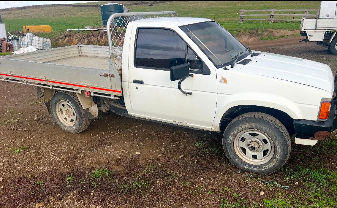 Nissan Navara Flat Tray Ute | Other Automotive | Gumtree Australia Huon ...