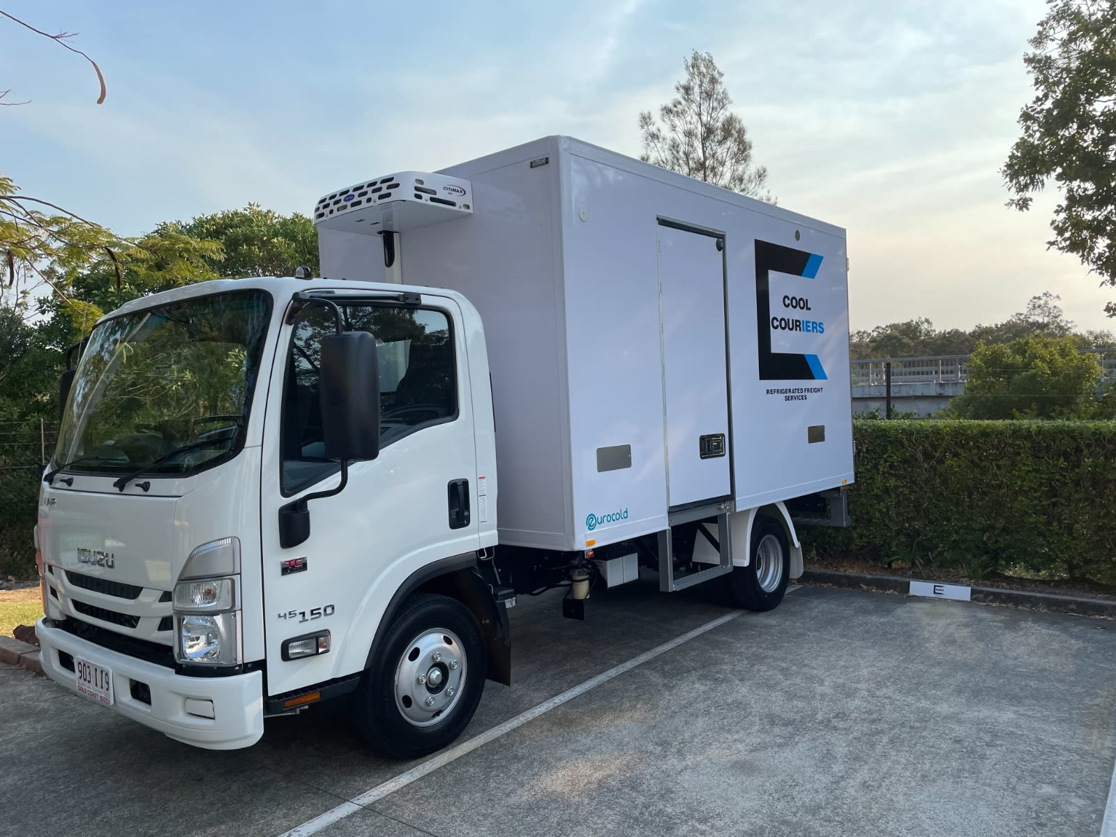 Refrigerated Isuzu NNR 45-150 Medium Wheel Base AMT | Trucks | Gumtree ...