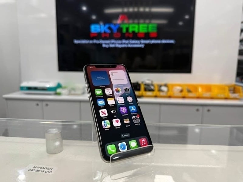 iPhone 11 Pro 64GB White Unlocked Free Shipping Warranty - iPhone in ...