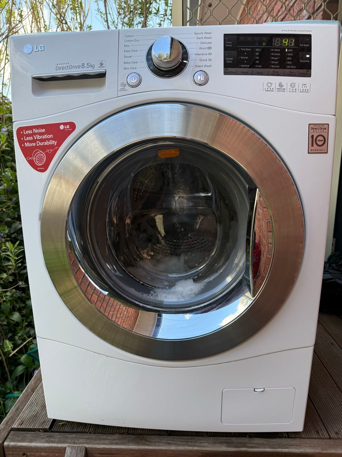 LG 8.5kg Front Load Washing Machine - Washing Machines & Dryers in Old ...